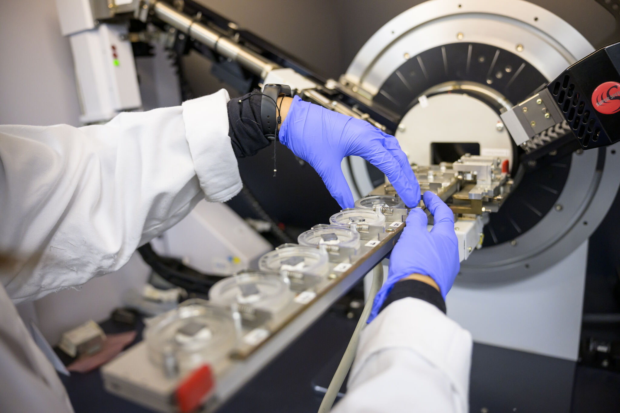 Revolutionizing cooling with ionic plastic crystals — Center for ...